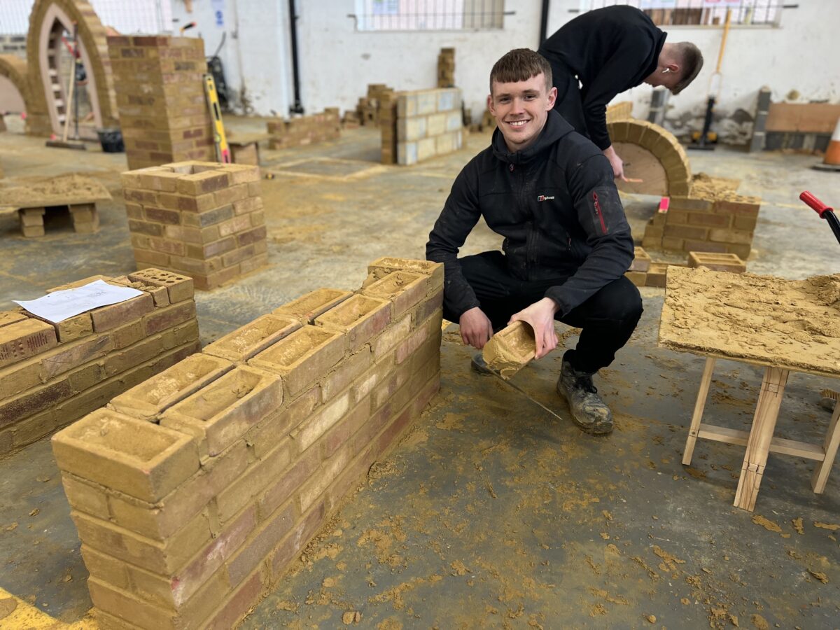 Bricklayer Apprenticeship - Optimum Skills